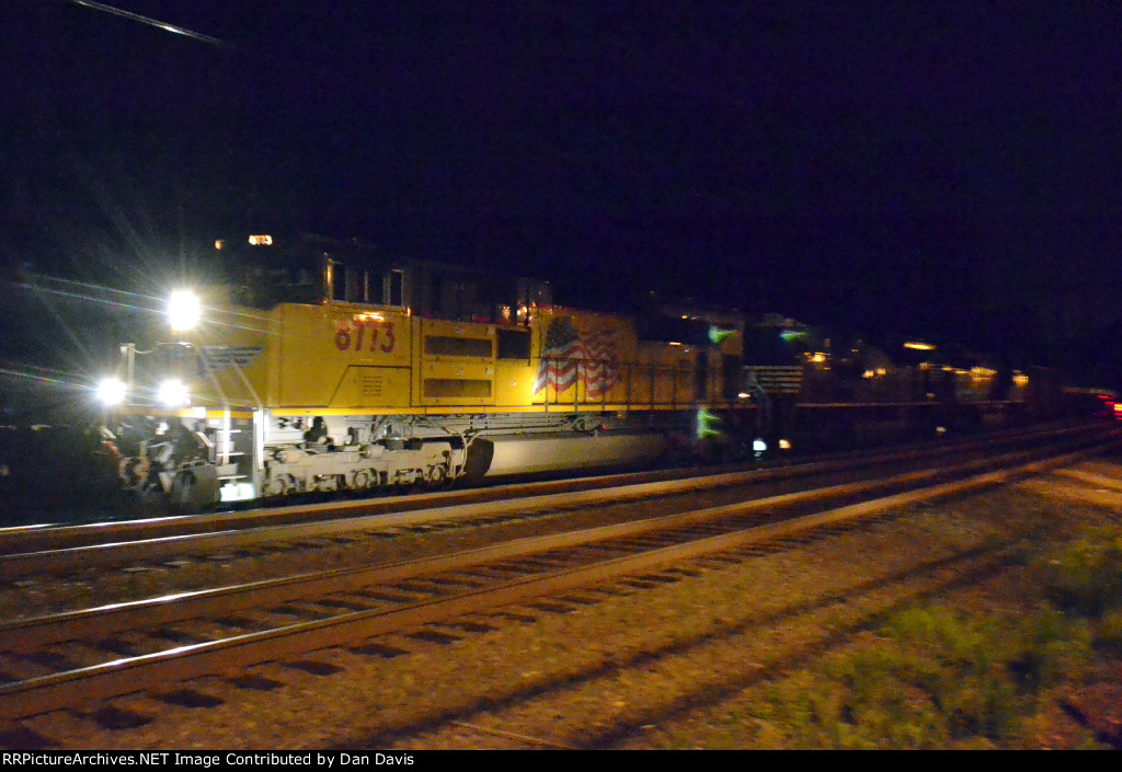 UP SD70ACe 8773 leads K041-05